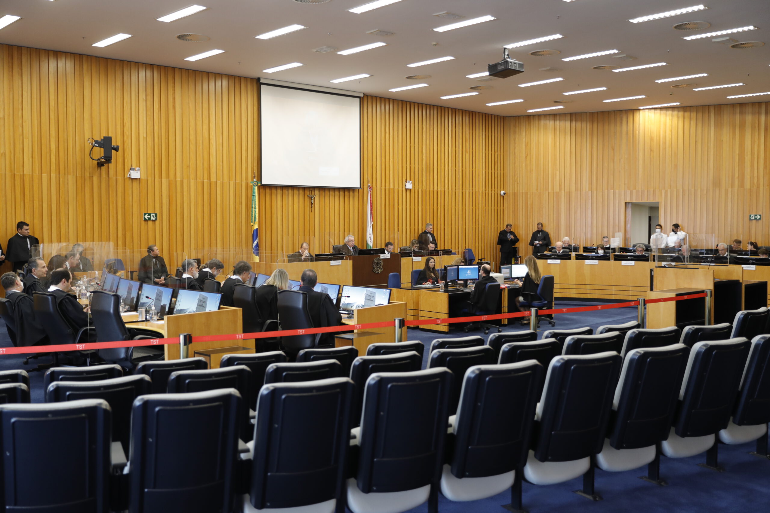 TST aprova sustentação oral em agravo de decisão monocrática - Rota ...